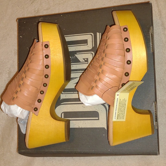 dingo | Shoes | Dingo Dreamweaver Clogs In Rust Just Stunning Looking ...